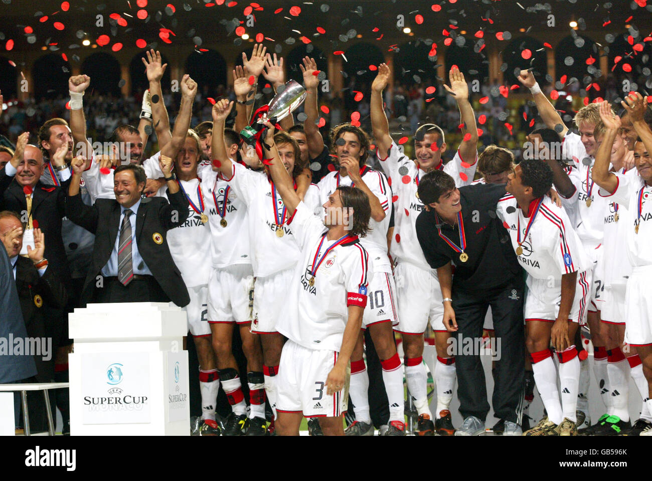 The ac milan team celebrate with the super cup hi-res stock photography ...