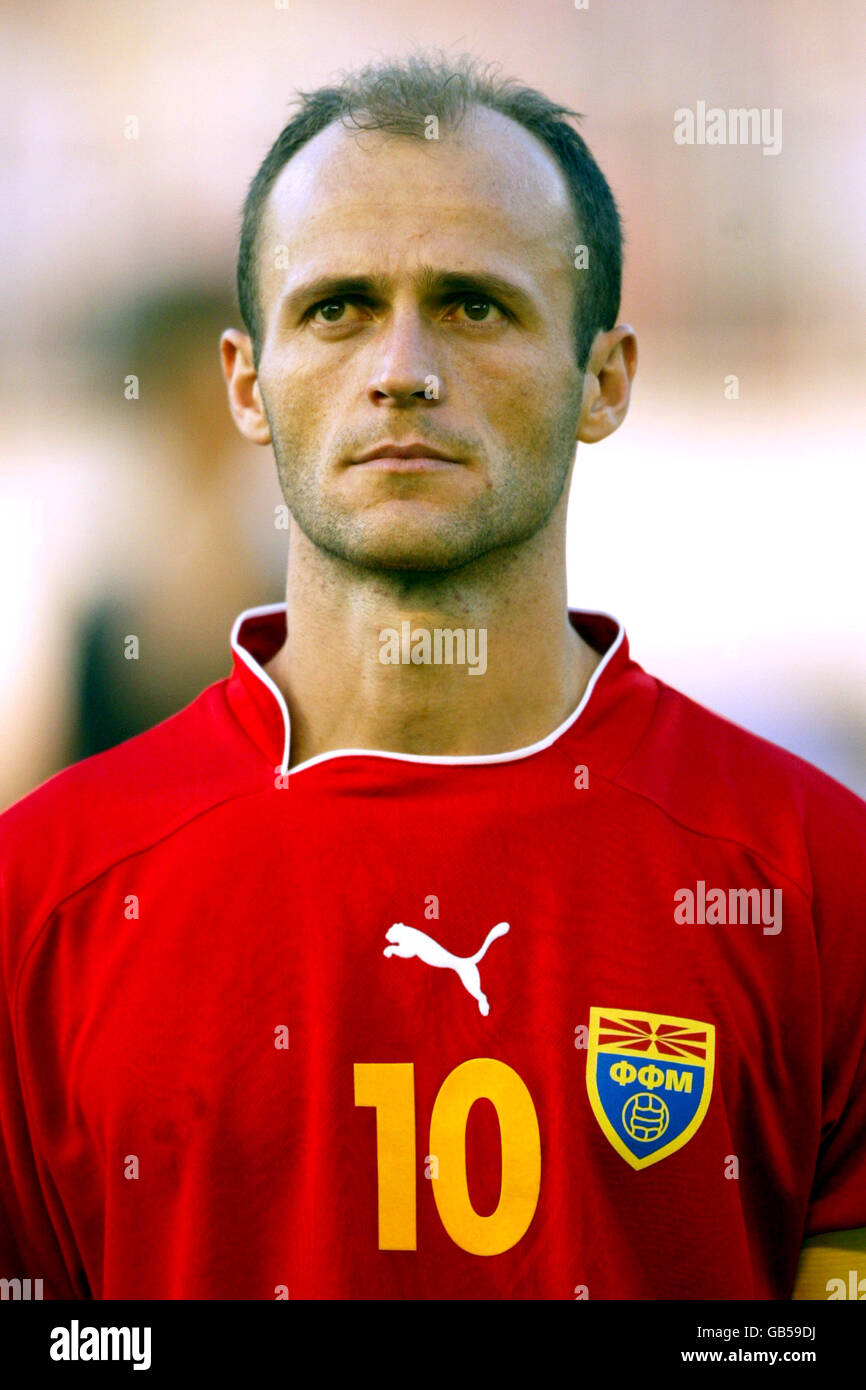 Football euro 2004 headshot captain hi-res stock photography and images ...