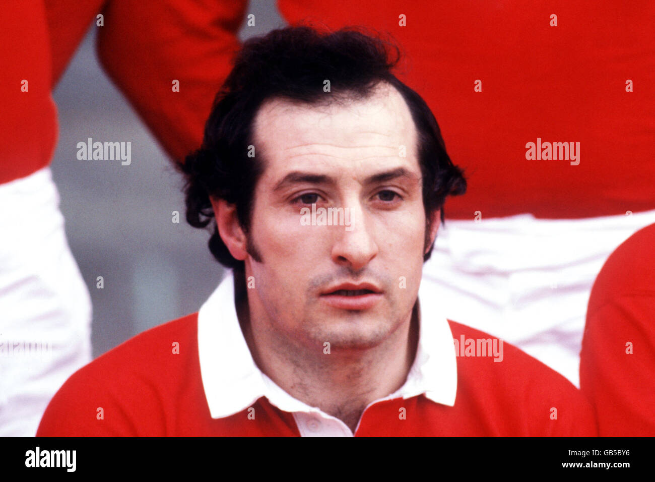 Gareth edwards wales rugby hi-res stock photography and images - Alamy