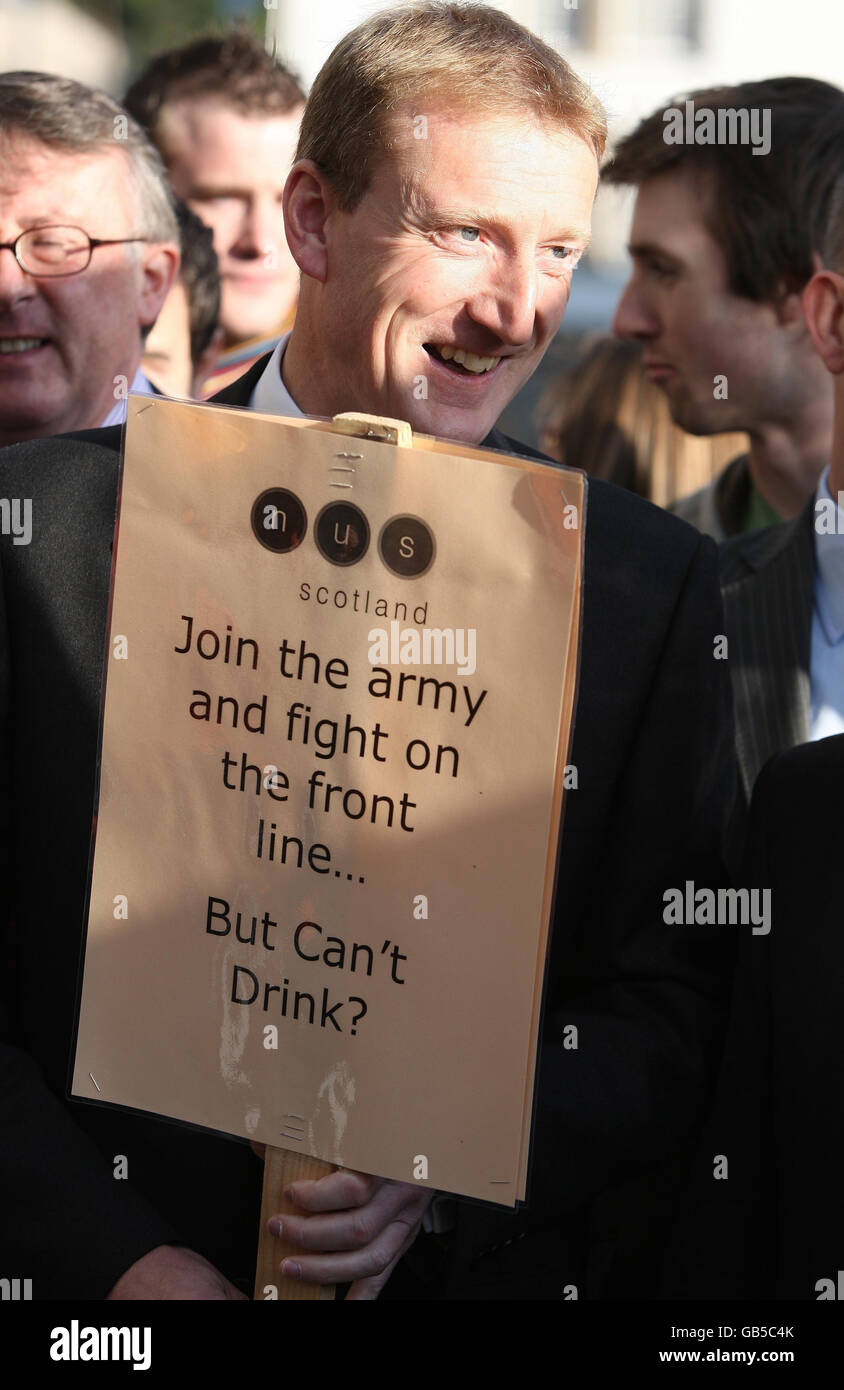 Students protest at alcohol sales plan Stock Photo - Alamy