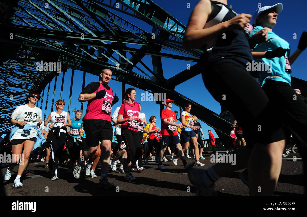 Competitors during the bupa great north run in newcastle hi-res stock ...