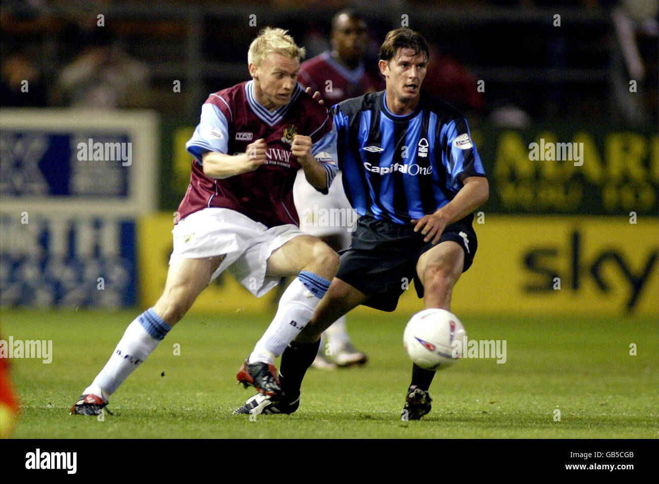 (L-R) Burnley's Luke Chadwick and Nottingham Forest's Danny Sonner ...