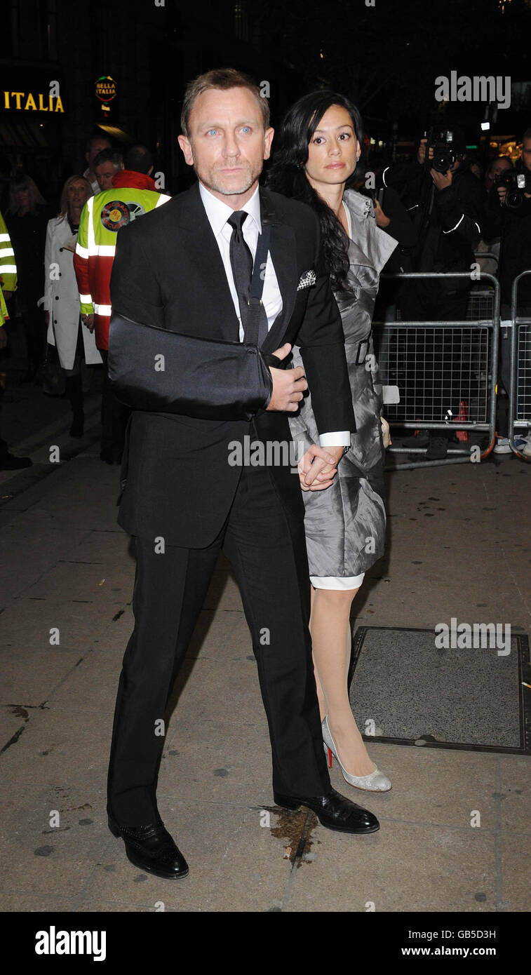 Jason Lewis And Satsuki Mitchell