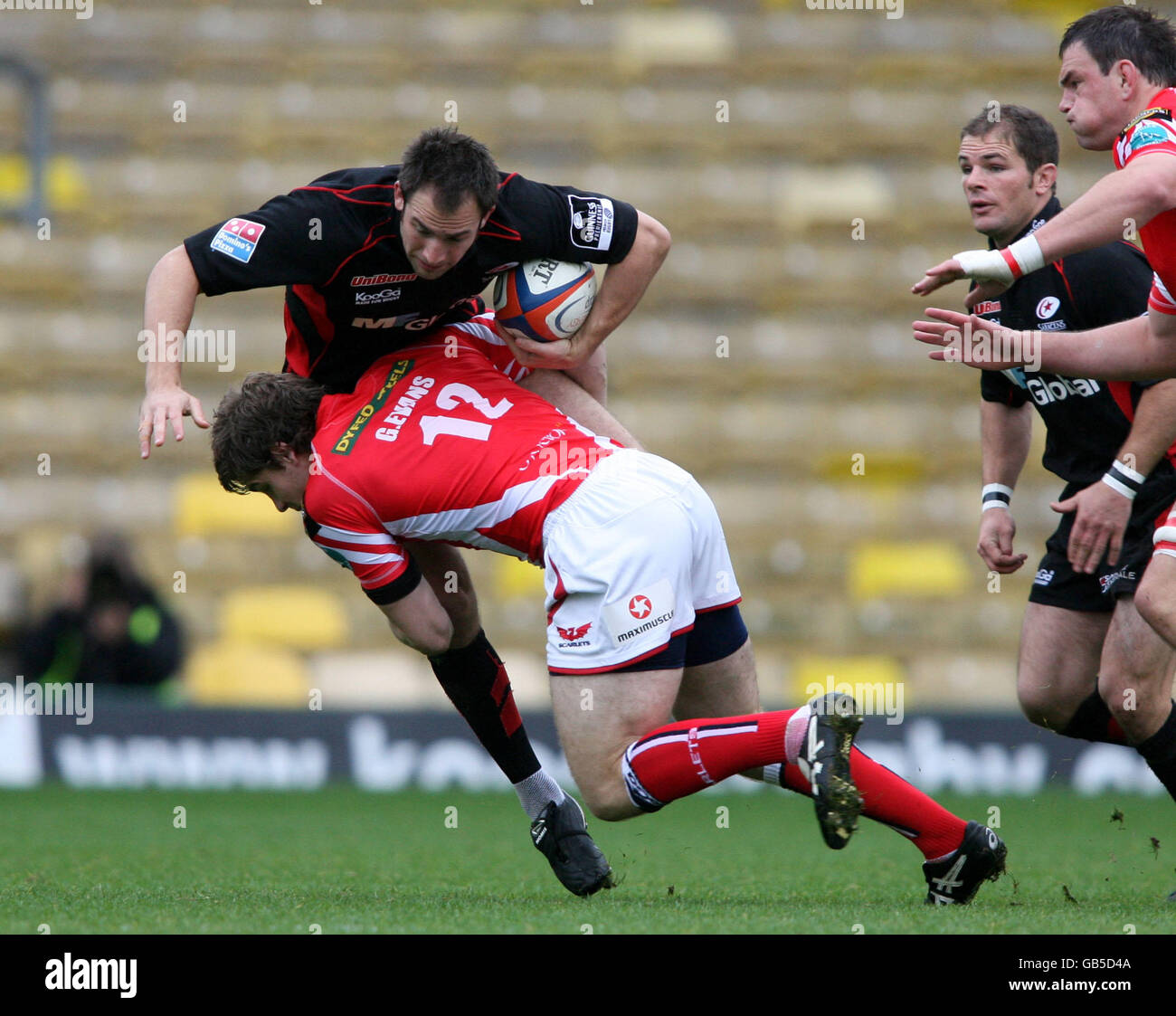 Rugby union guinness premiership saracens llanelli scarlets vicarage ...