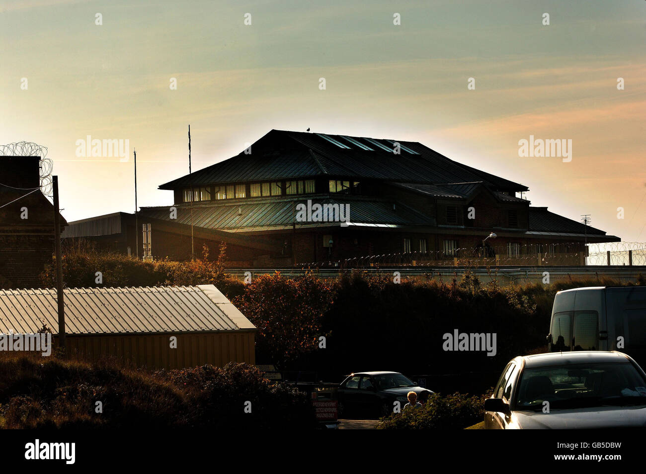 Dover immigration removal centre hi-res stock photography and images ...