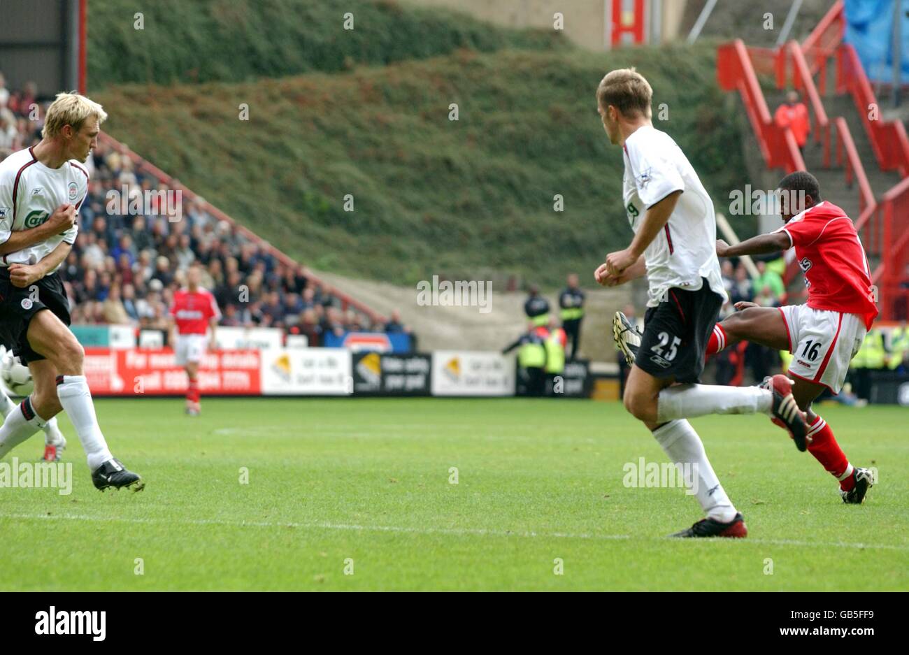 Charlton Athletic's Kevin Lisbie scores his and the teams third goal to ...