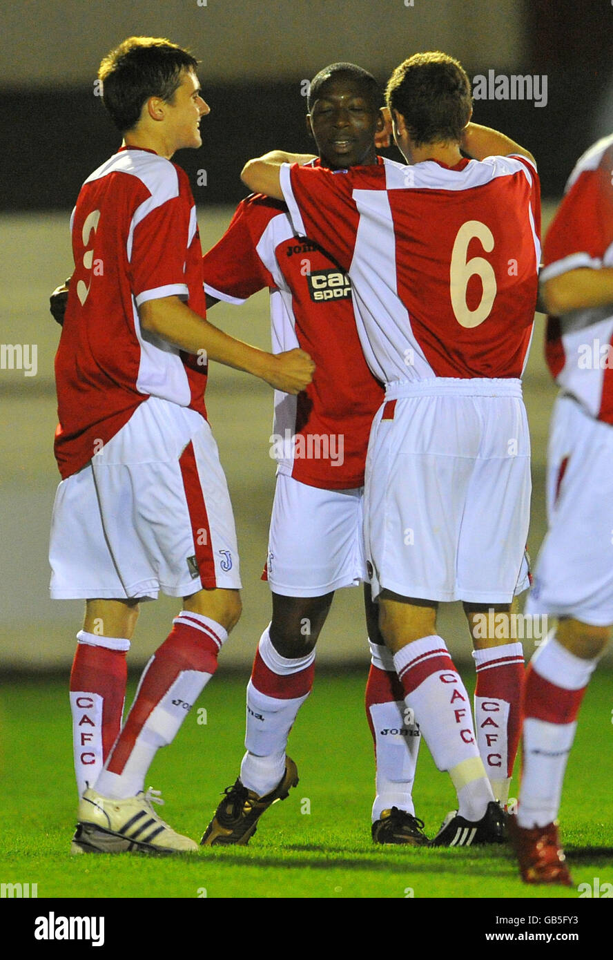 Charlton Athletic's Chris Dickson (centre) celebrates his goal Stock ...