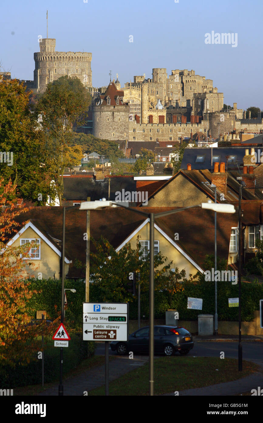 General view of Windsor Castle showing the Castle Walls, the Round ...