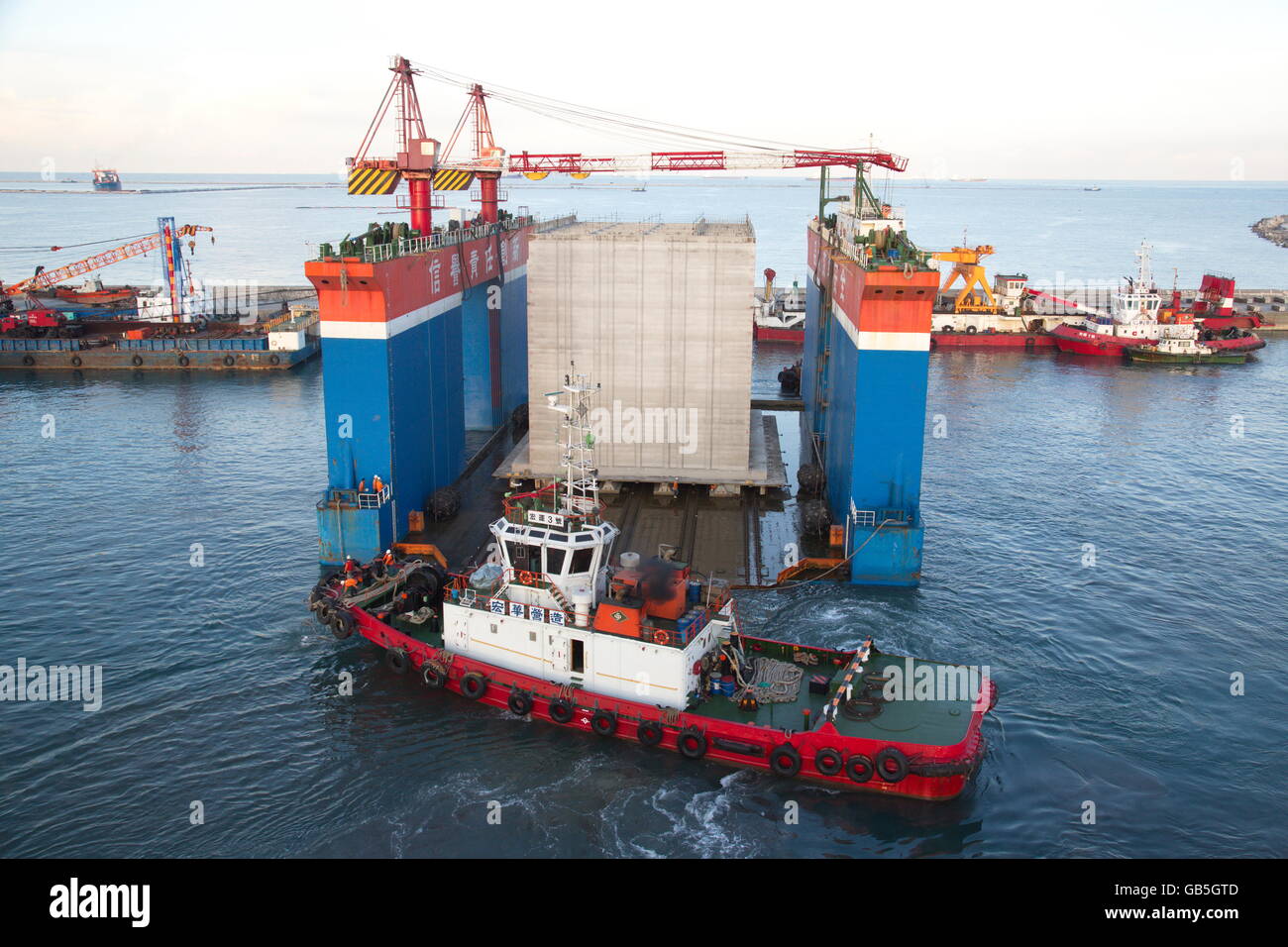 Caisson hi-res stock photography and images - Alamy