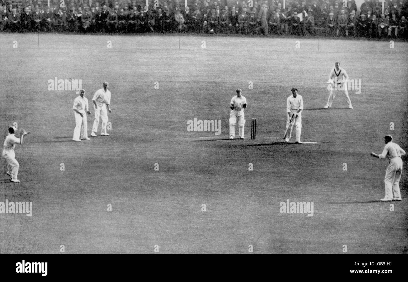 Cricket - The Ashes - First Test - England v Australia - Second Day ...