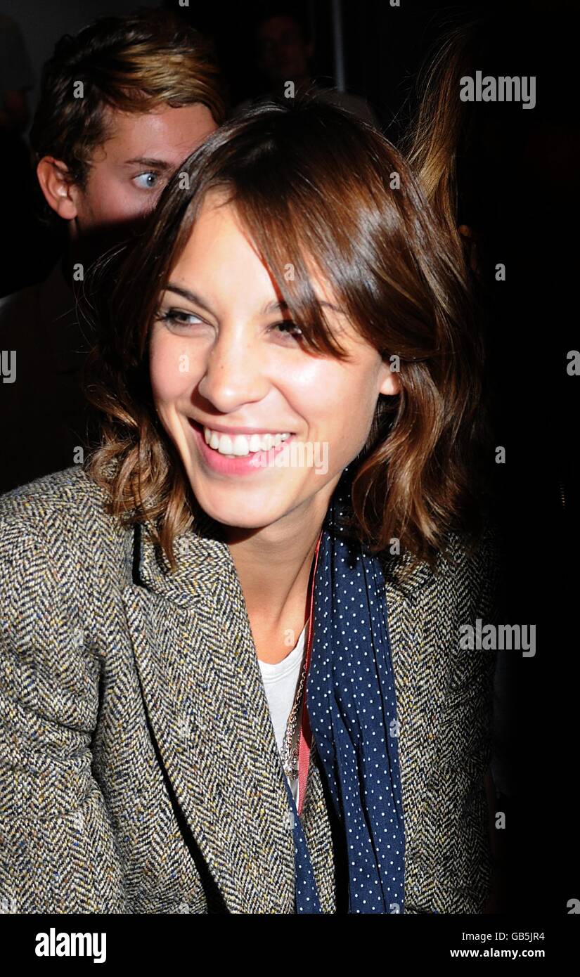 Alexa chung show by designer house holland hi-res stock photography and ...