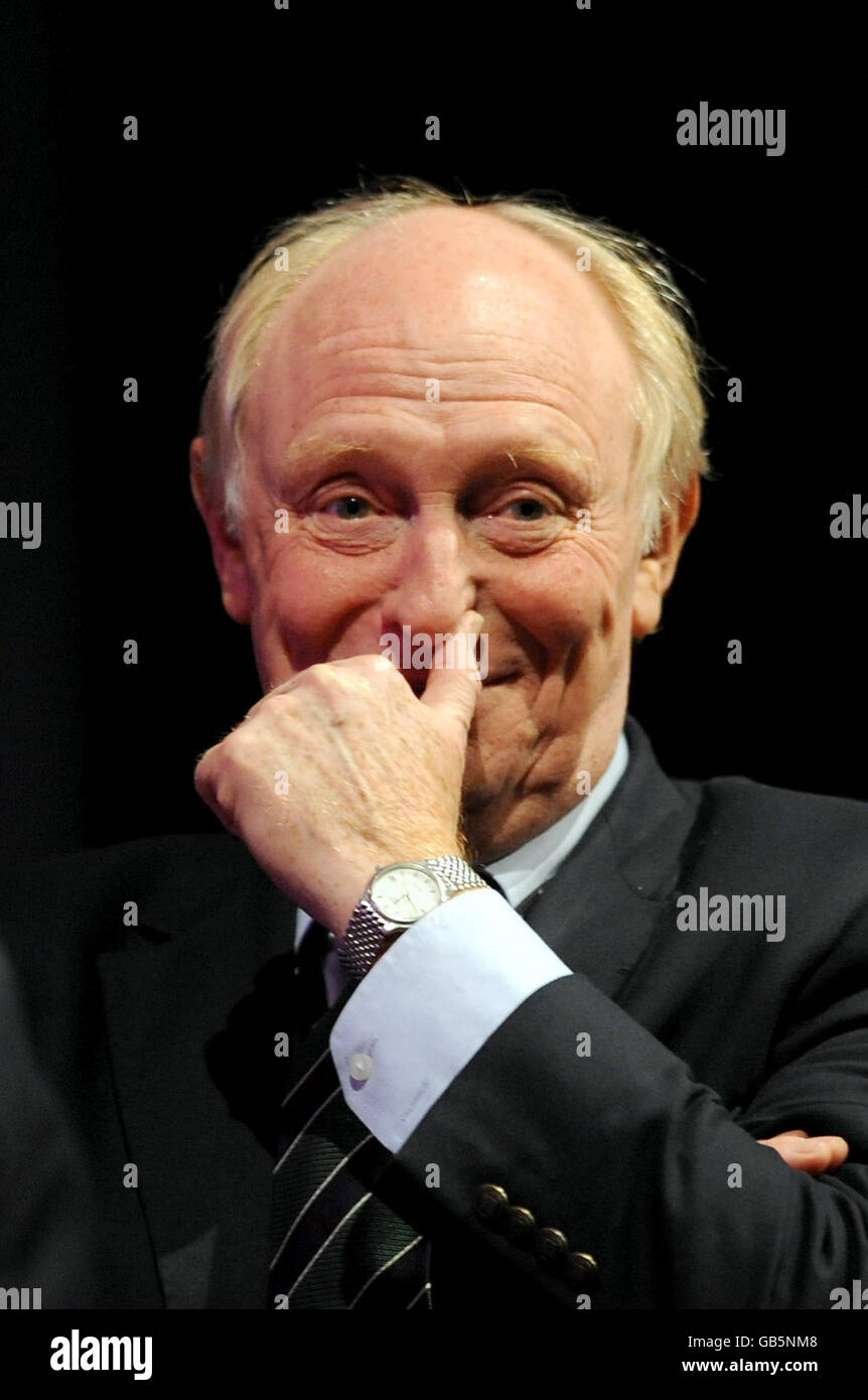 Neil kinnock party conference hi-res stock photography and images - Alamy