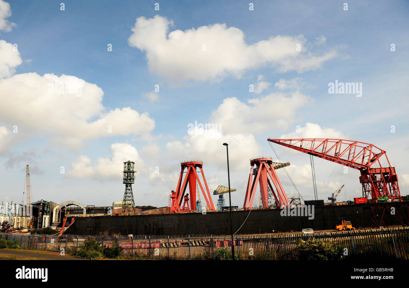 Swan hunter hi-res stock photography and images - Alamy