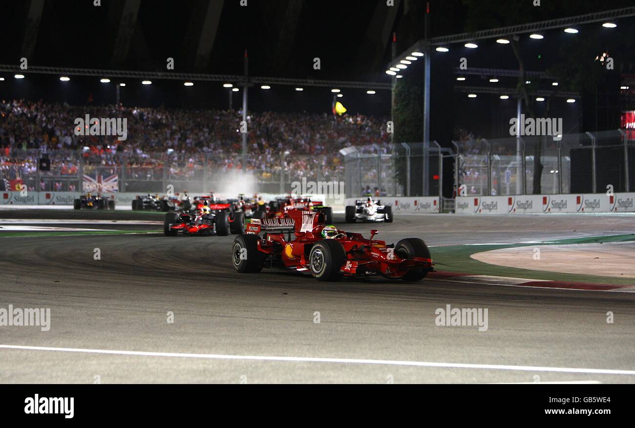 F1 singapore chicane hi-res stock photography and images - Alamy