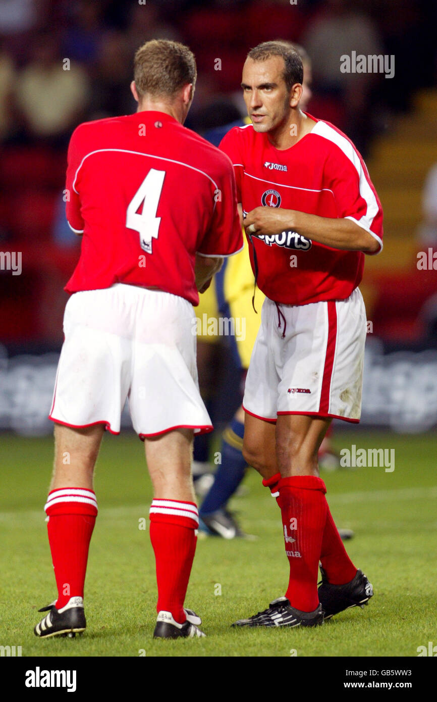 L r charlton athletics graham stuart hi-res stock photography and ...