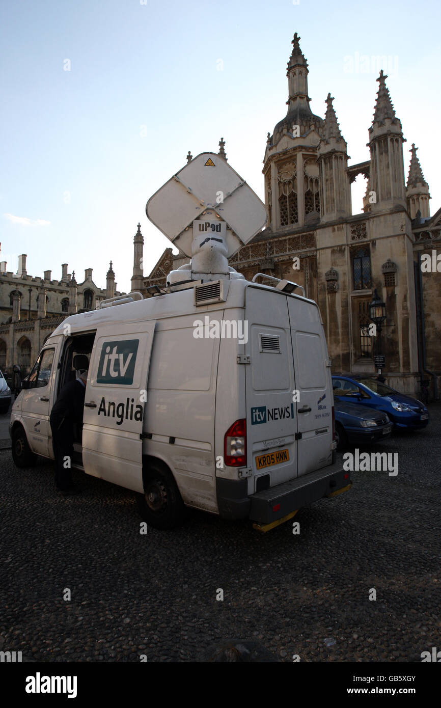 Outside broadcast television vehicles outside hi-res stock photography ...
