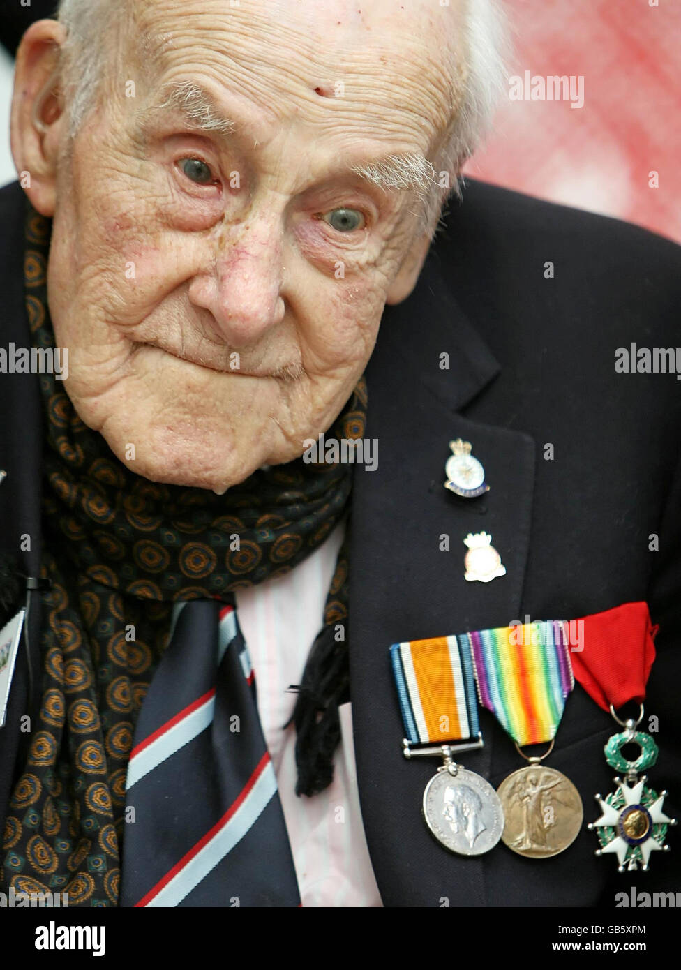 War veterans badges hi-res stock photography and images - Alamy