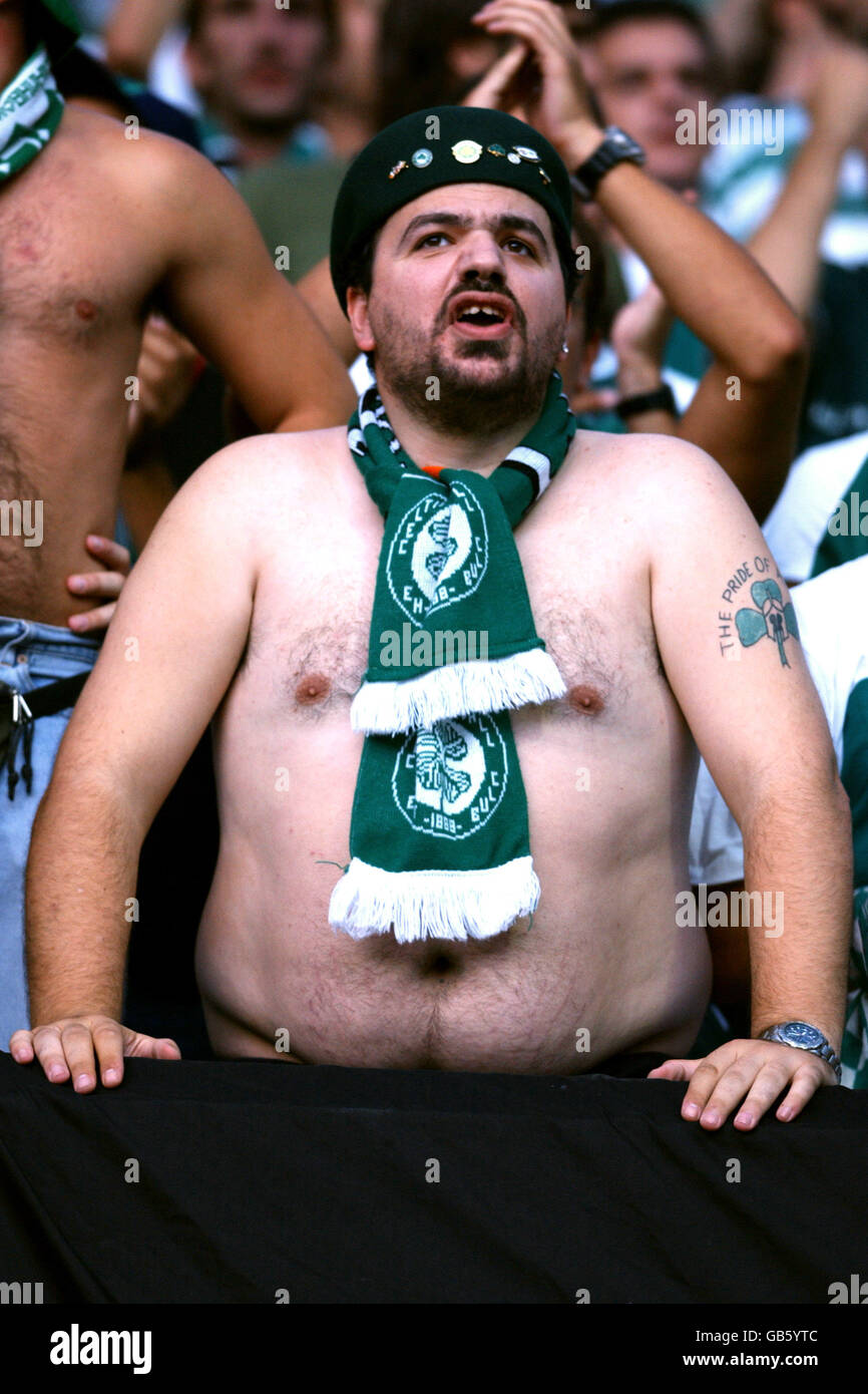 Fat football fans hi-res stock photography and images - Alamy