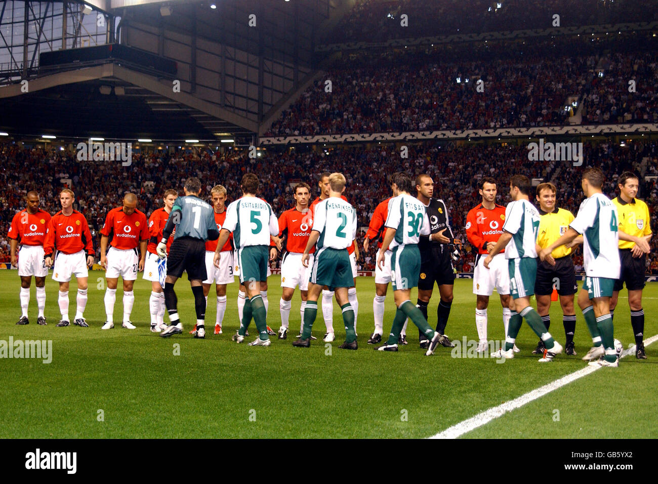 Shake hands prior to game hi-res stock photography and images - Alamy