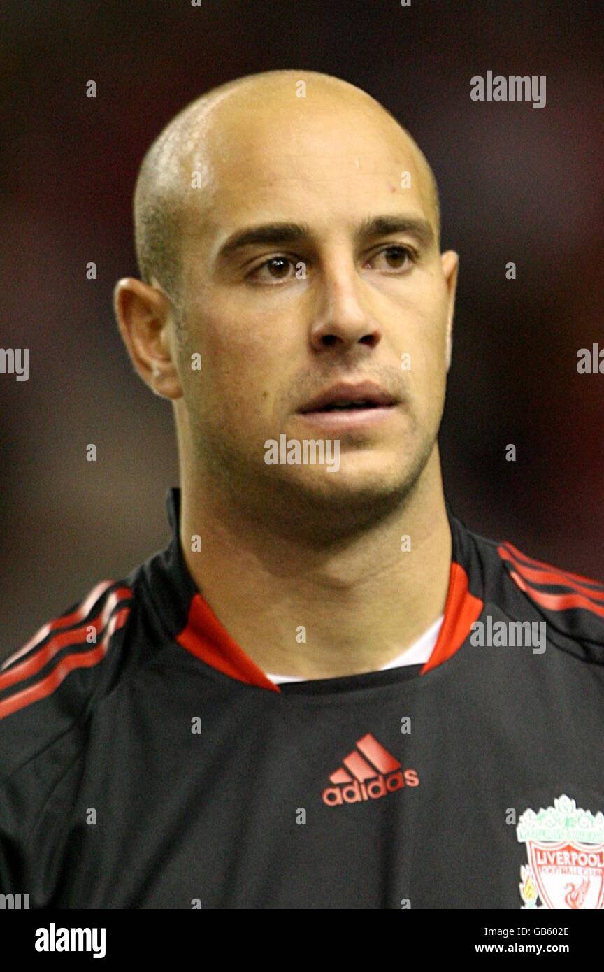 Liverpool v psv eindhoven hi-res stock photography and images - Alamy