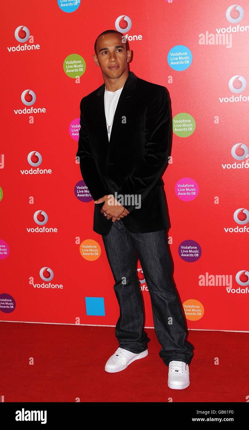 Lewis hamilton arrives for the vodafone live music awards 2008 hi-res ...