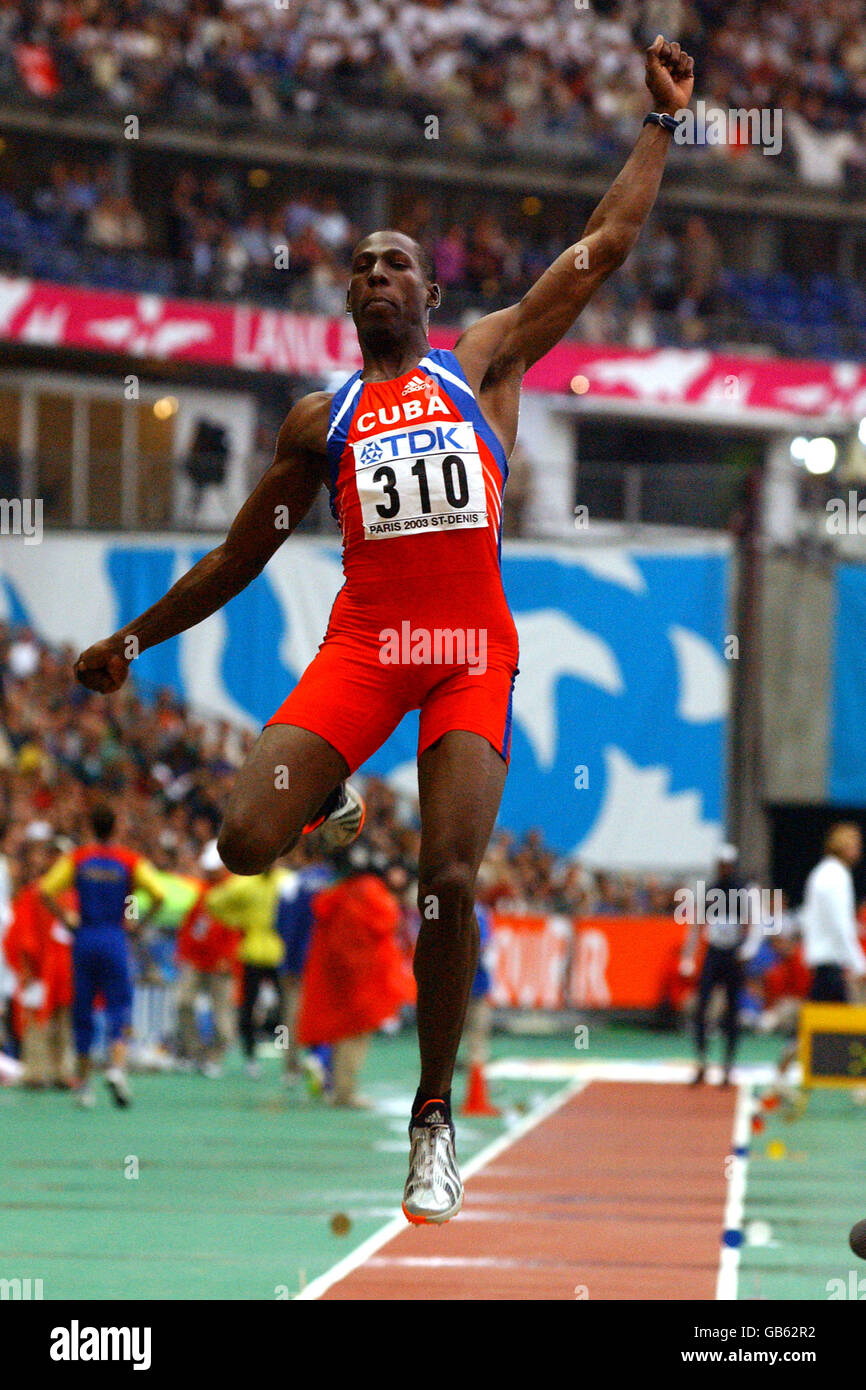 Athletics iaaf world athletics championships paris 2003 long jump final ...