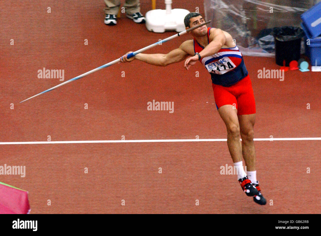 Mens javelin qualifying hi-res stock photography and images - Alamy