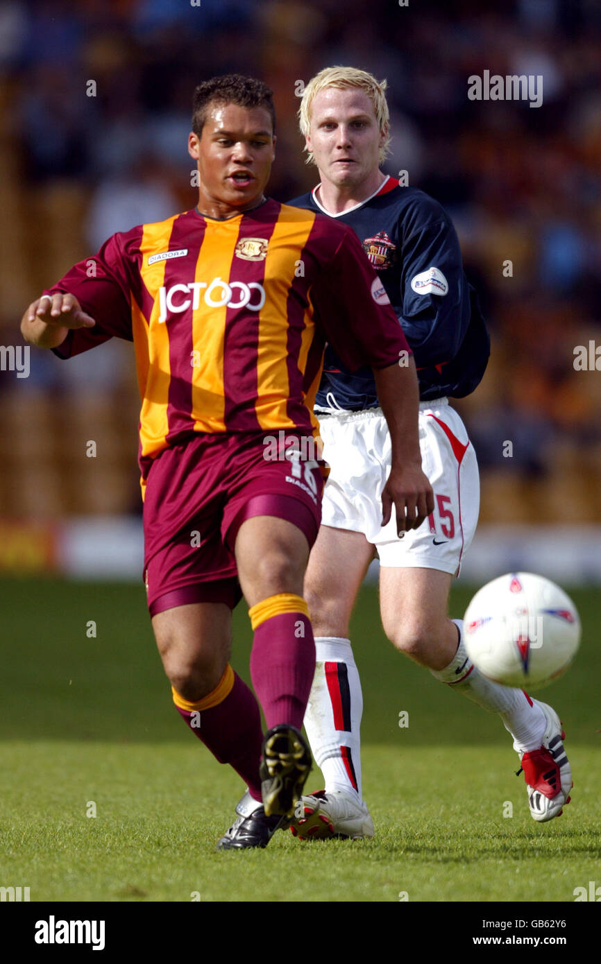 Sunderland's Sean Thornton (back) closes down Bradford City's Lewis ...