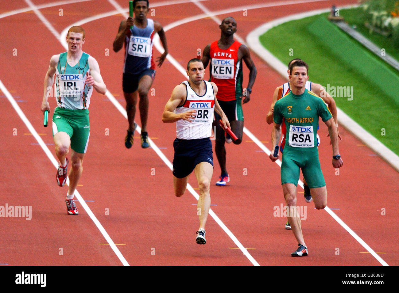 South Africa's Alwyn Myburgh (r), Great Britain's Ian Mackie and ...
