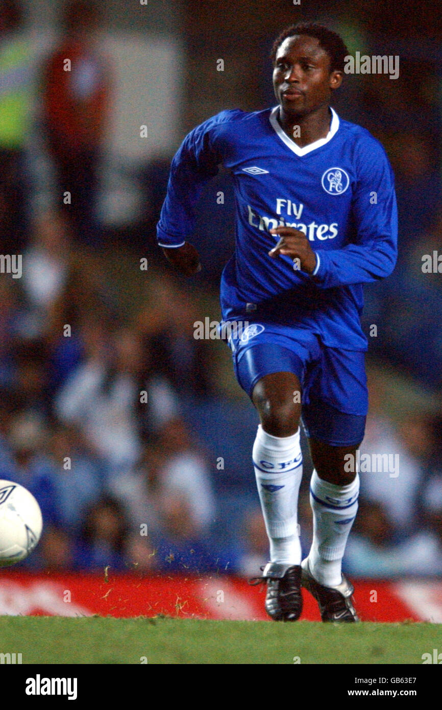 Soccer babayaro hi-res stock photography and images - Alamy
