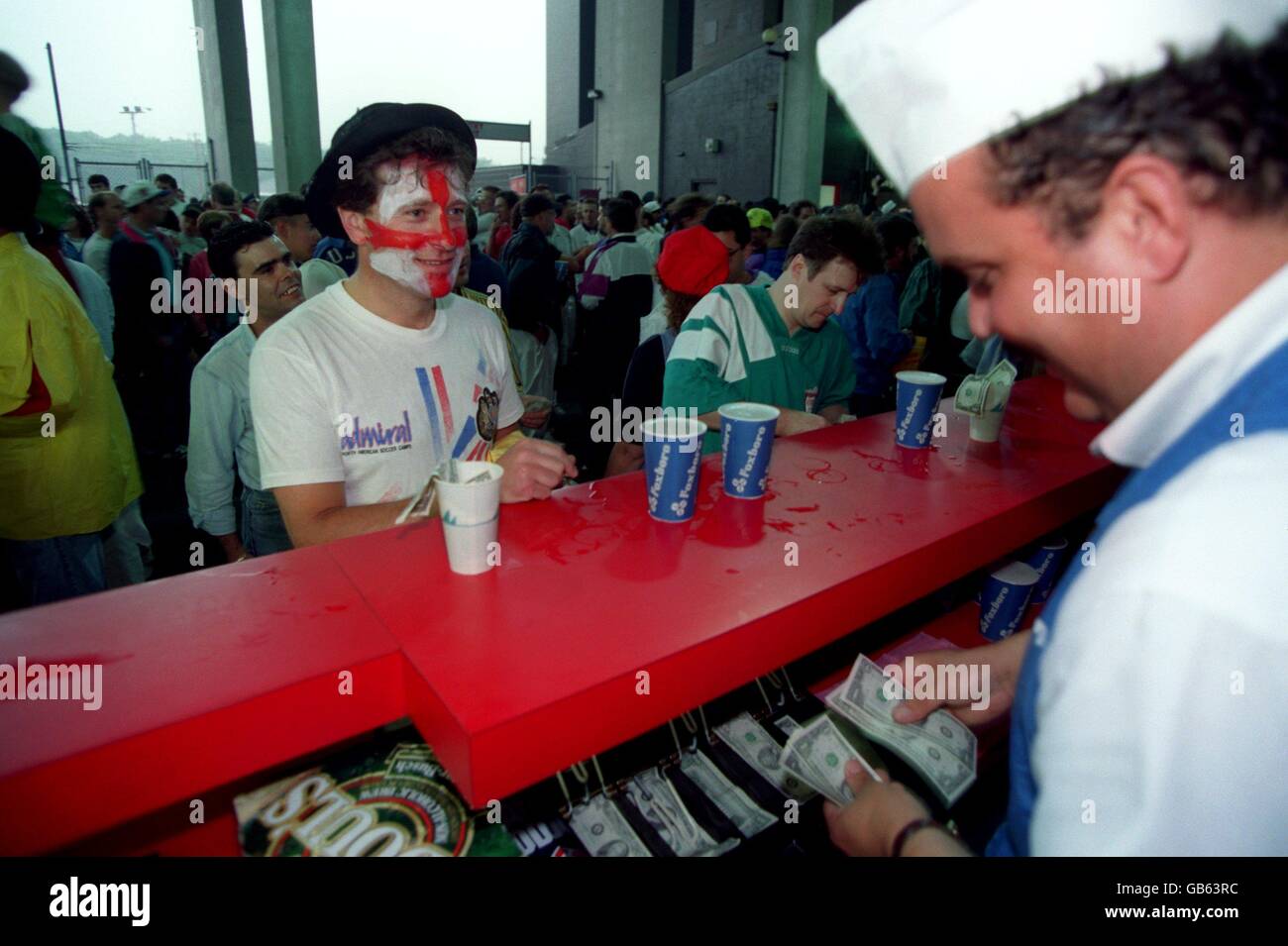 England fans at a bar in boston hi-res stock photography and images - Alamy