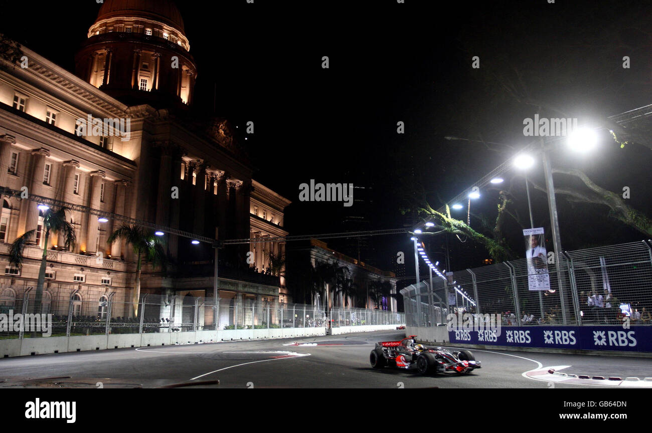 Motor Racing - Formula One Singtel Singapore Grand Prix - Practice ...