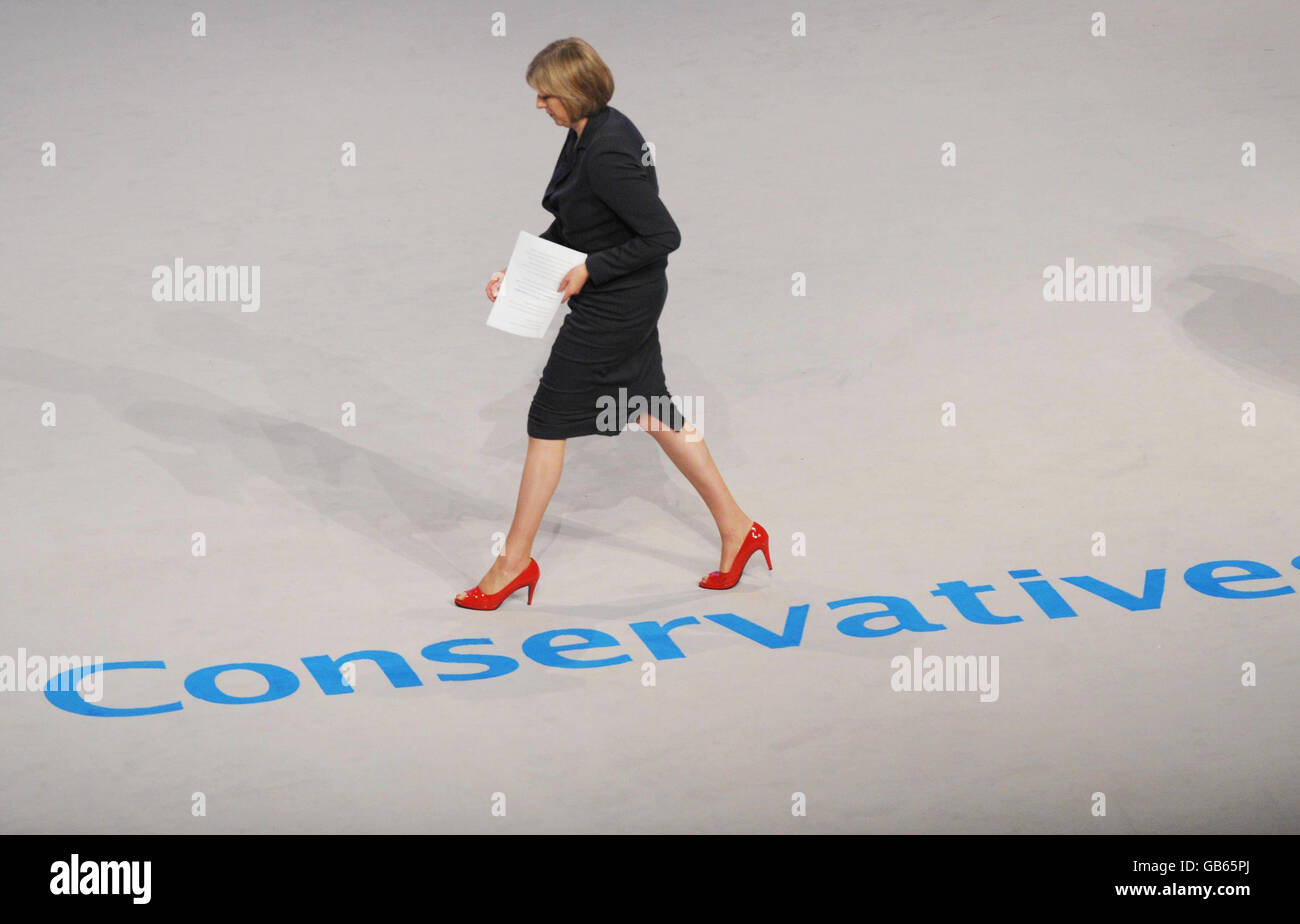 Red platform high heels hi-res stock photography and images - Alamy