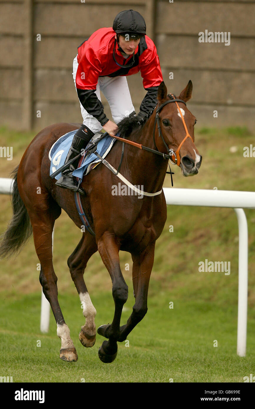 Bogside racecourse hi-res stock photography and images - Alamy