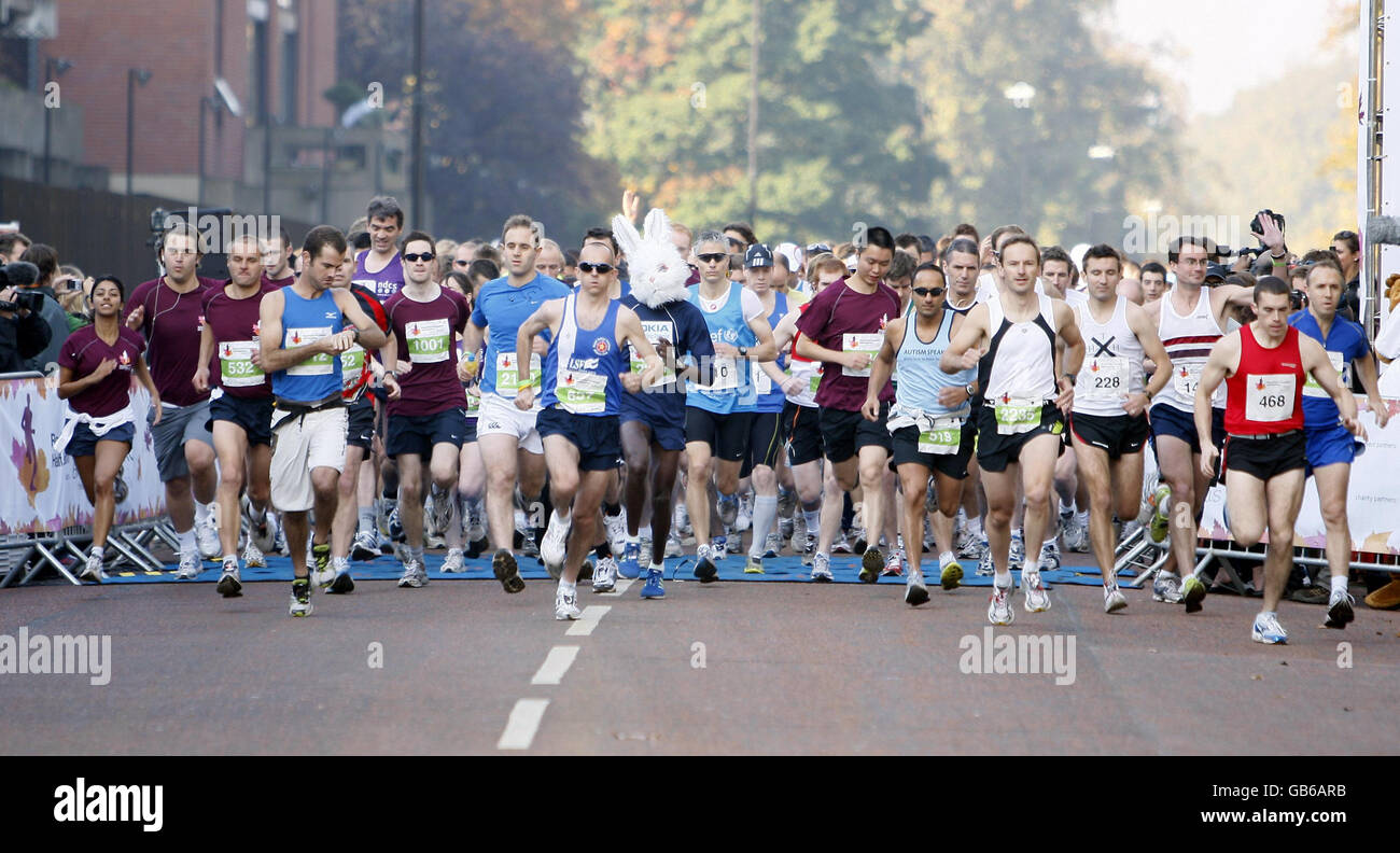 Runners cross the start line at the Royal Parks Foundation Half ...