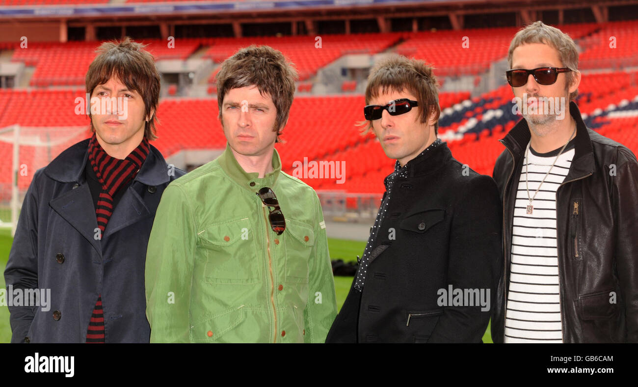 Oasis (from left to right) Gem Archer, Noel Gallagher, Liam Gallagher ...