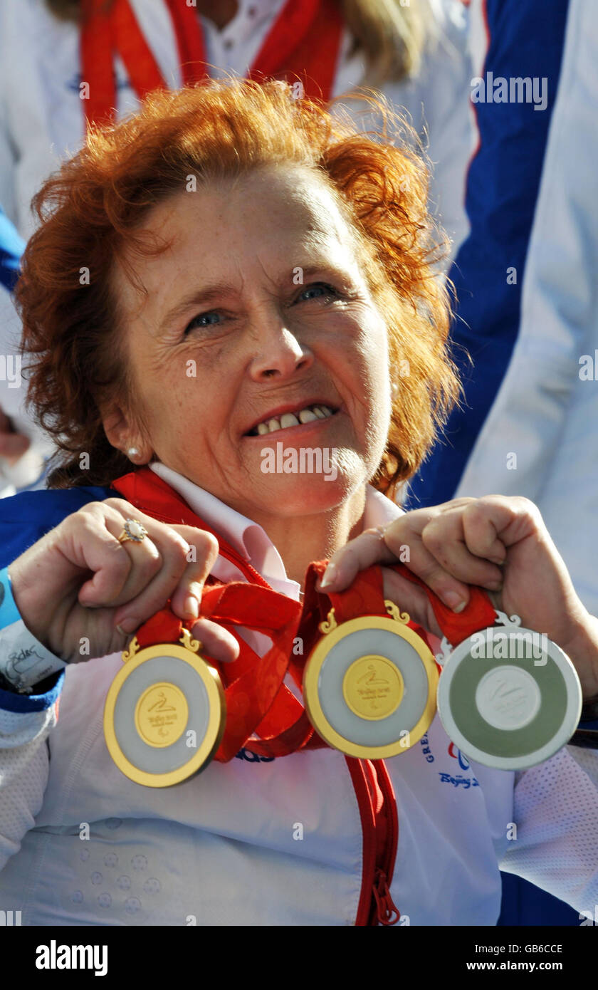 Olympics - Team GB Beijing Homecoming Parade - London. Anne Dunham ...