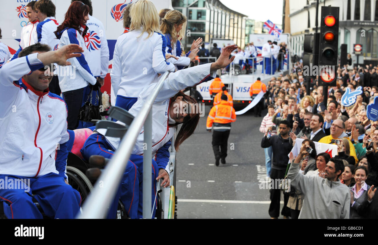 British fans at olympics hi-res stock photography and images - Alamy
