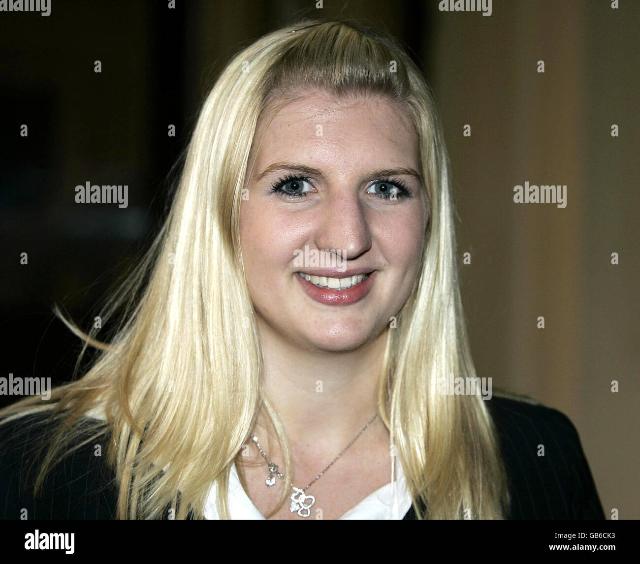 Olympic swimmer Rebecca Adlington arrives at Buckingham Palace in ...