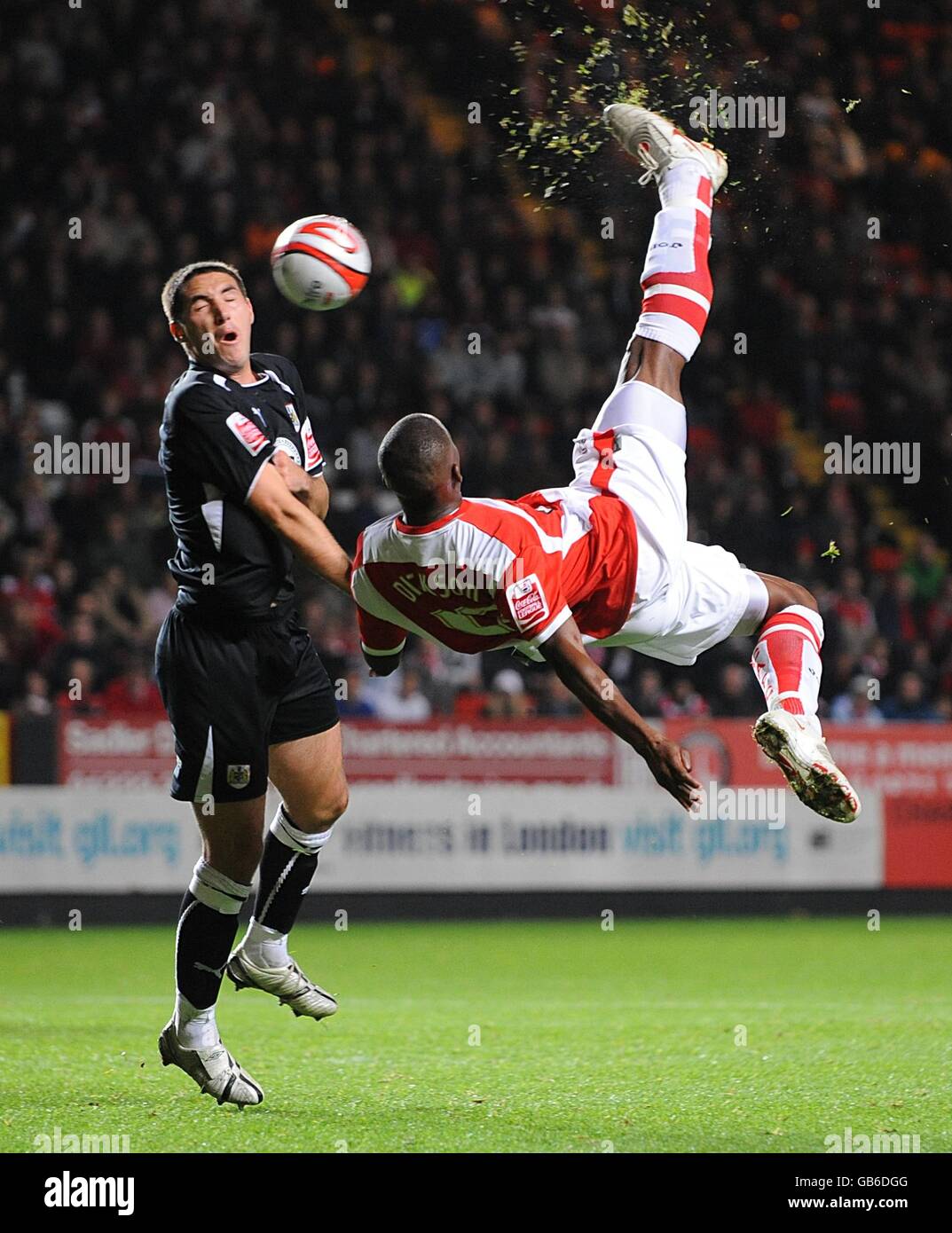 Soccer - Coca-Cola Football League Championship - Charlton Athletic v ...