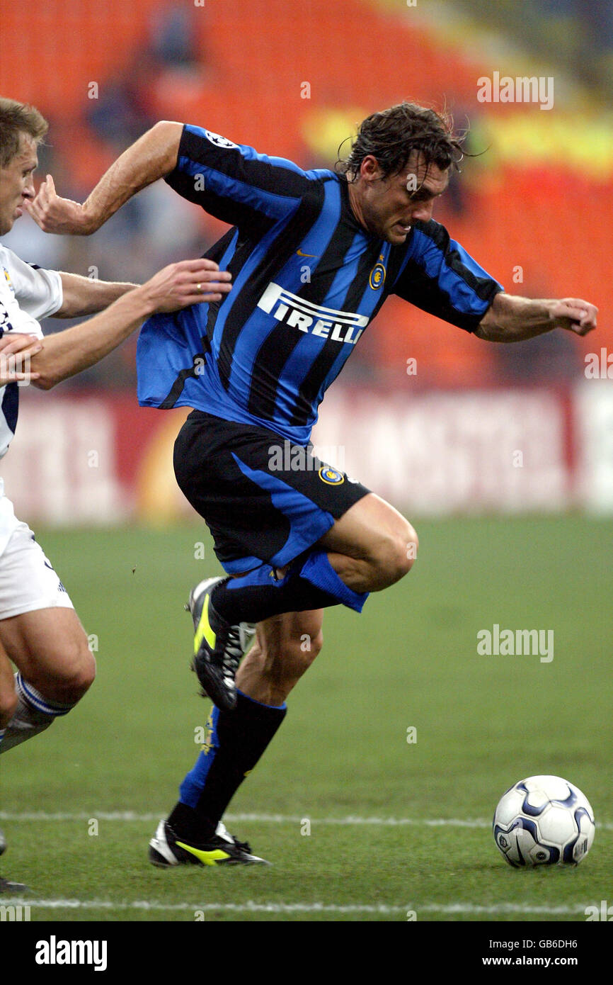 Christian vieri milan hi-res stock photography and images - Alamy