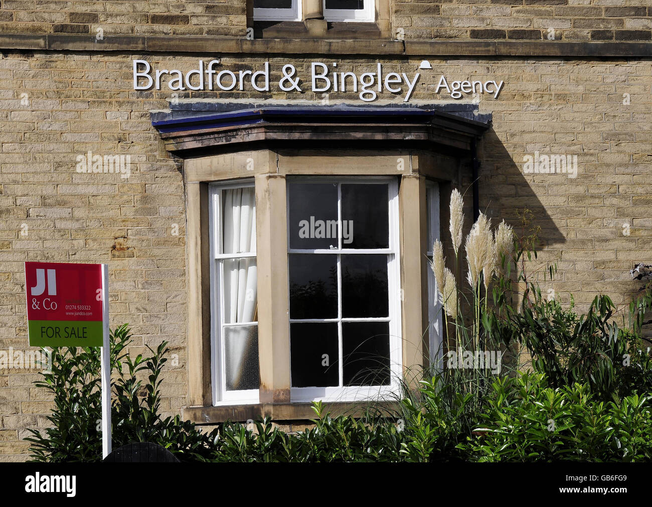 Bradford and bingley hi-res stock photography and images - Alamy