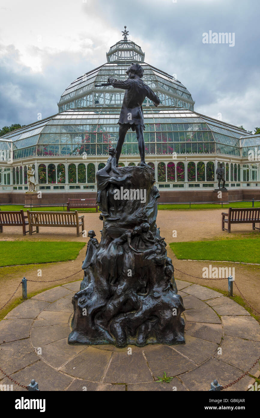 Peter pan park hi-res stock photography and images - Alamy