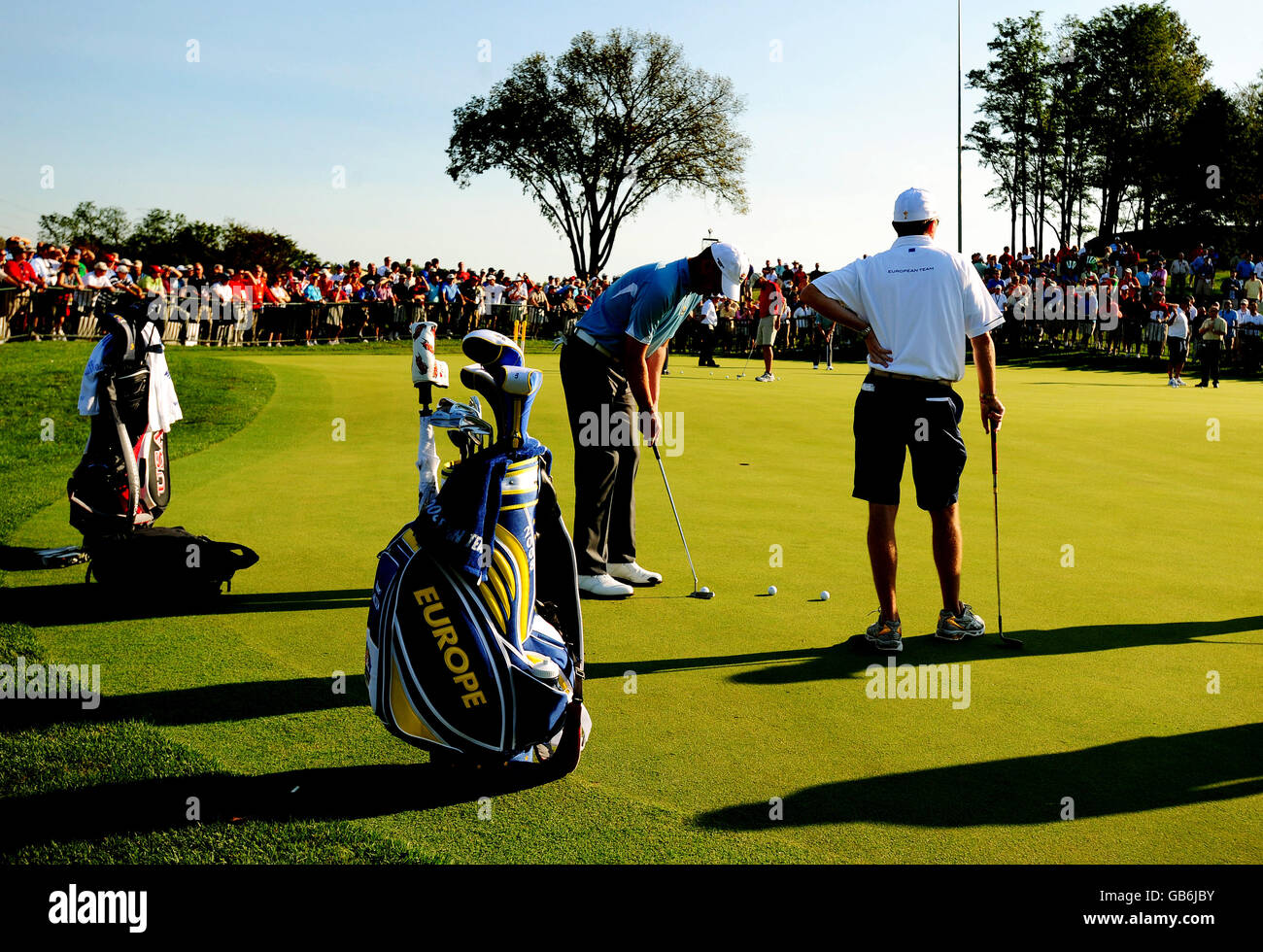 Putting at valhalla golf club hi-res stock photography and images - Alamy