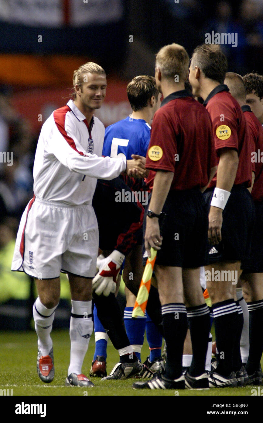 Englands l r david beckham hi-res stock photography and images - Alamy
