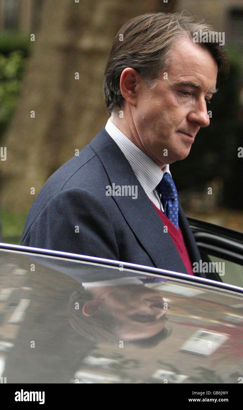 Peter Mandelson outside Downing Street after having talks with Gordon ...