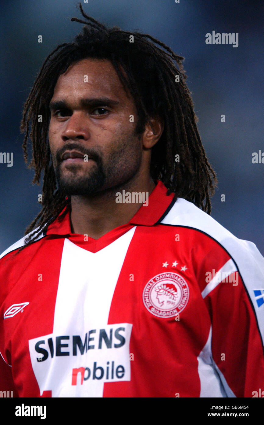 Christian karembeu champions league hi-res stock photography and images ...