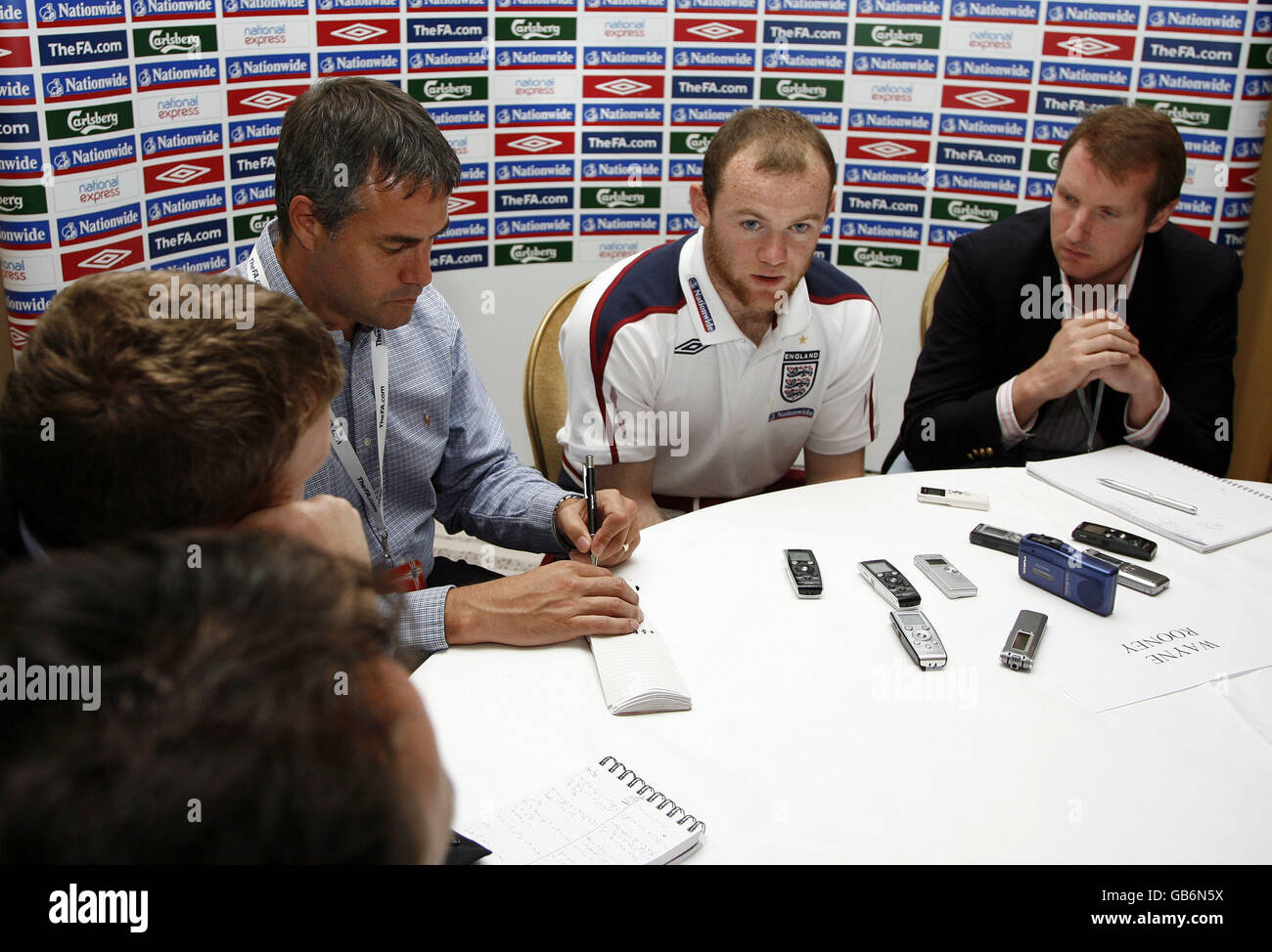 Soccer - England Press Conference - Grove Hotel Stock Photo - Alamy