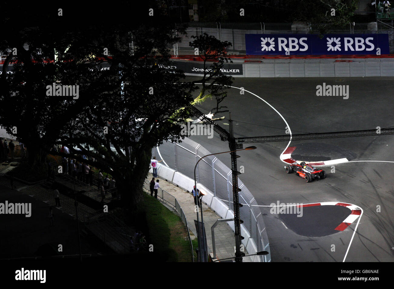 Motor Racing - Formula One Singtel Singapore Grand Prix - Qualifying ...