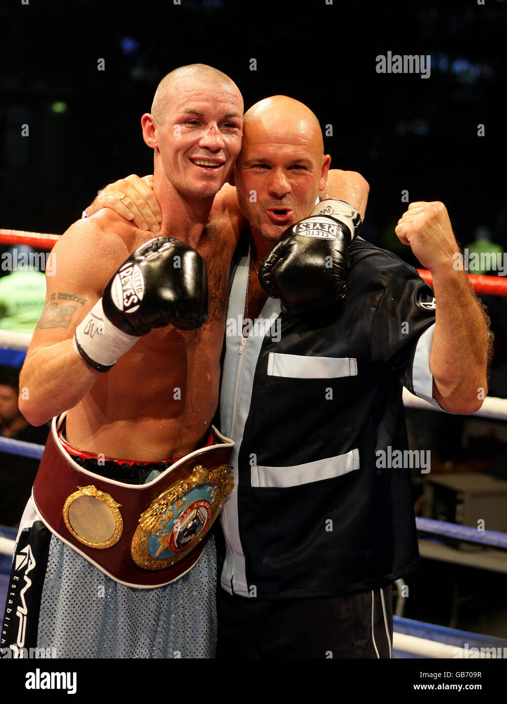 Alex arthur nicky cook hi-res stock photography and images - Alamy